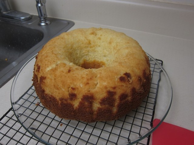 Sour Cream Pound Cake | sparecake